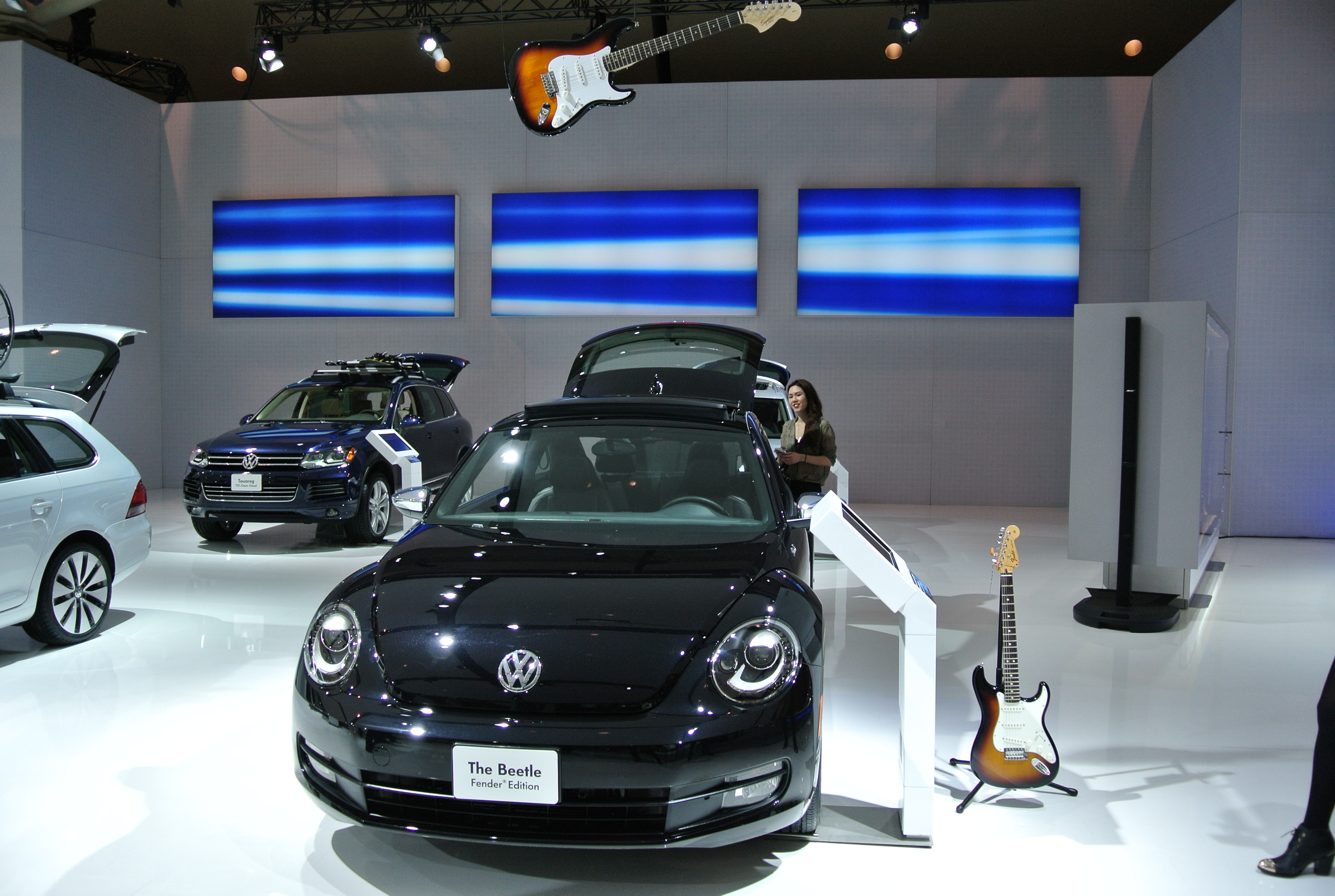 2013 Volkswagen Beetle Fender Edition – Solmaz In The City
